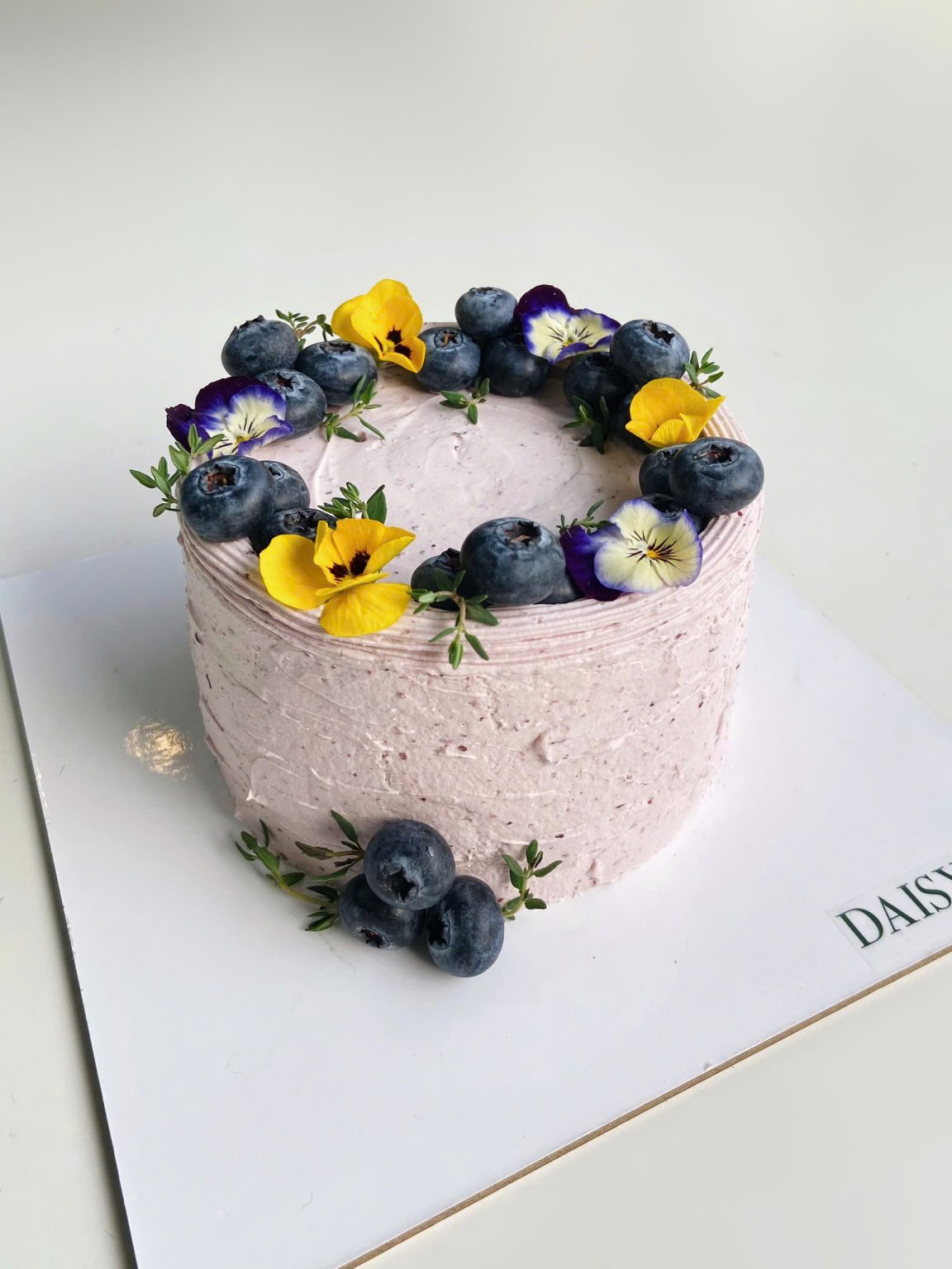 VQ1-BÁNH VIỆT QUẤT - DaisyDolce